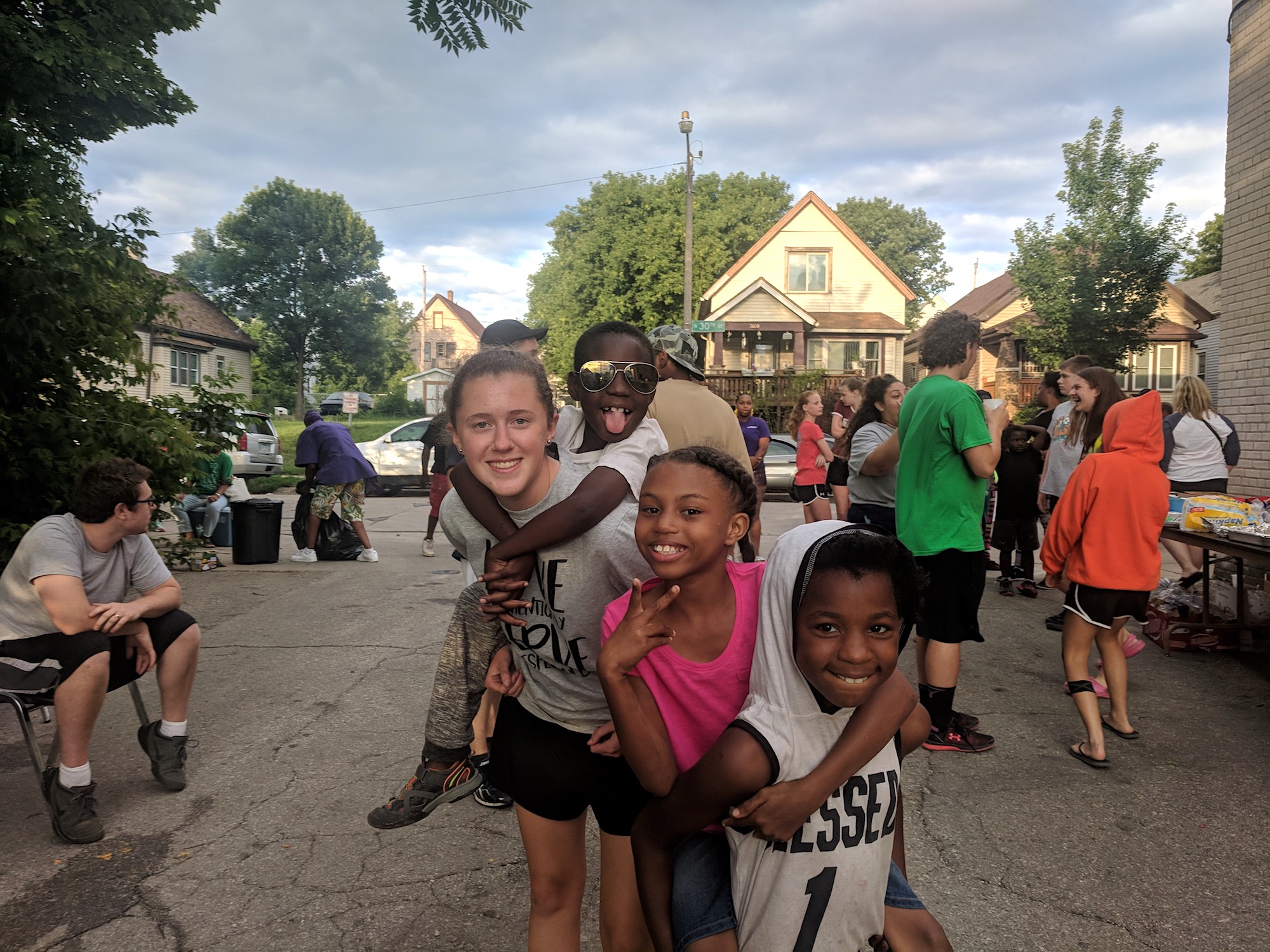 Milwaukee, WI Youth Mission Trip | YouthWorks